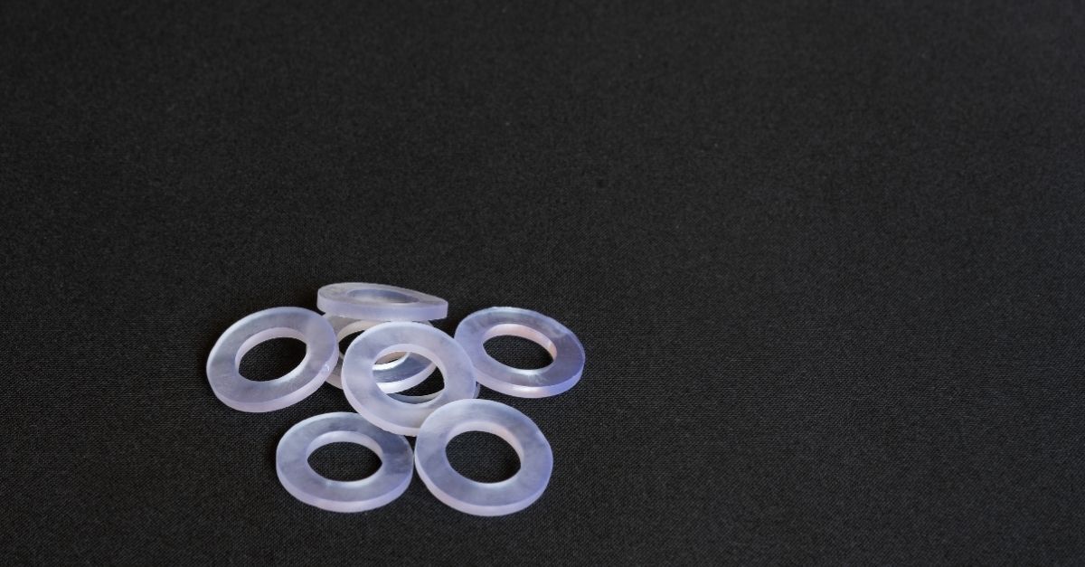 Silicone vs Rubber Gaskets: Complete Material Selection Guide for Engineers